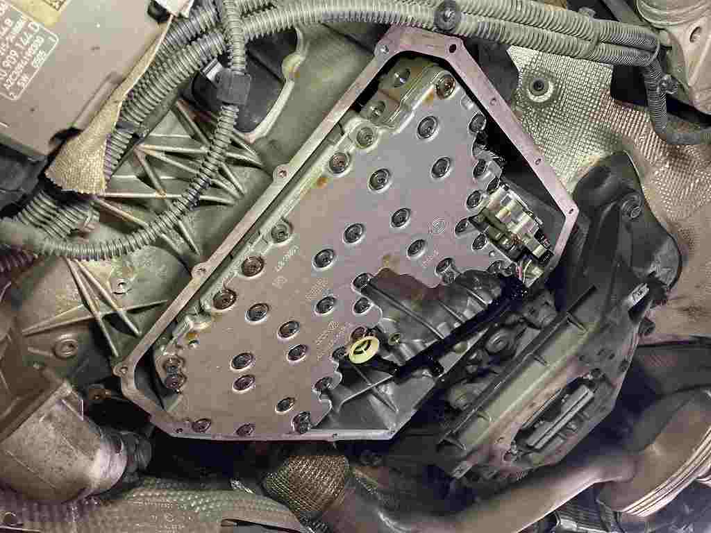 アウディ A5ｽﾎﾟｰﾂﾊﾞｯｸ B8 DSG・ﾒｶﾄﾛ修理 ﾄﾗﾝｽﾐｯｼｮﾝ異常 警告灯 茨城県水戸市自動車整備修理工場アールプランニング ...