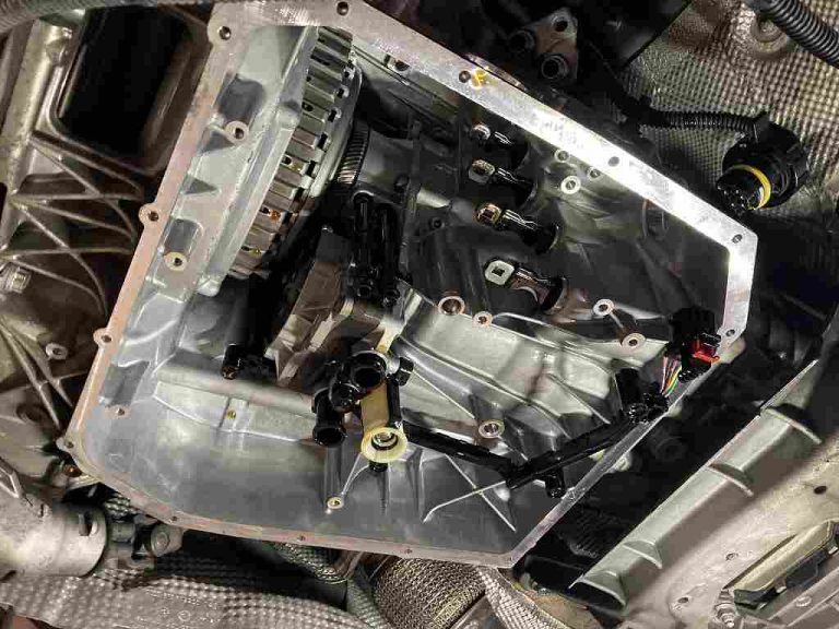 アウディ A5ｽﾎﾟｰﾂﾊﾞｯｸ B8 DSG・ﾒｶﾄﾛ修理 ﾄﾗﾝｽﾐｯｼｮﾝ異常 警告灯 茨城県水戸市自動車整備修理工場アールプランニング ...